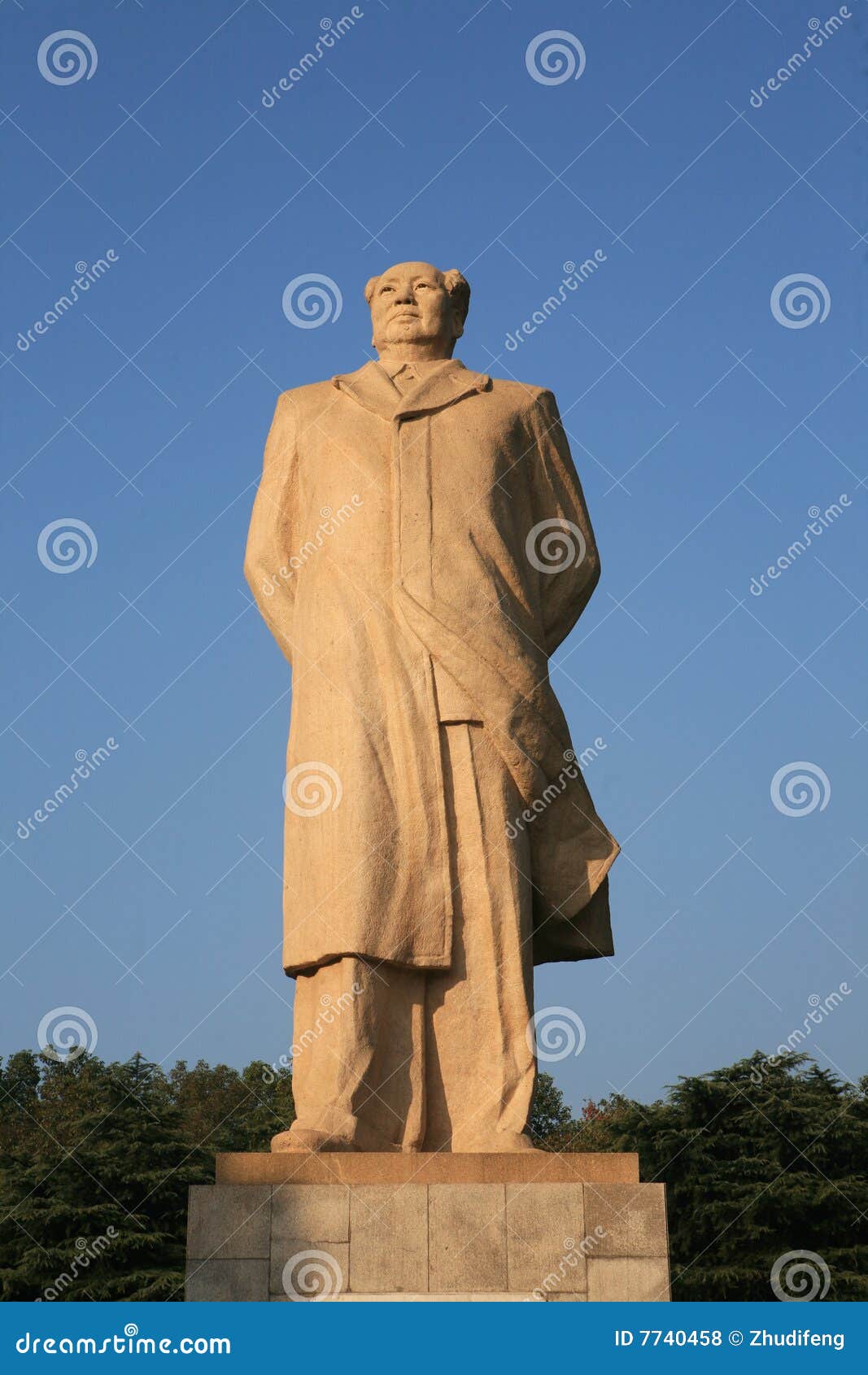 Mao s statue stock photo. Image of 1947, isolated, 1976 - 7740458
