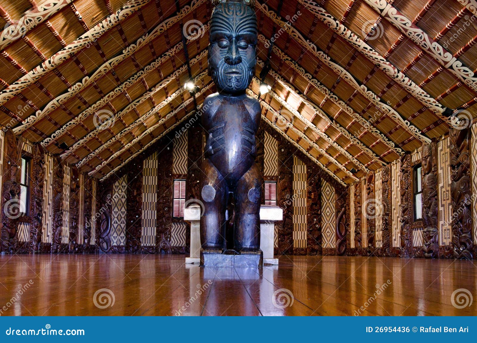 Maori Meeting House - Marae Editorial Photo - Image of figure, light ...