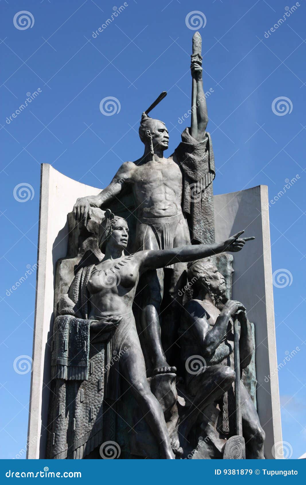 Maori memorial editorial stock image. Image of sculpture - 9381879