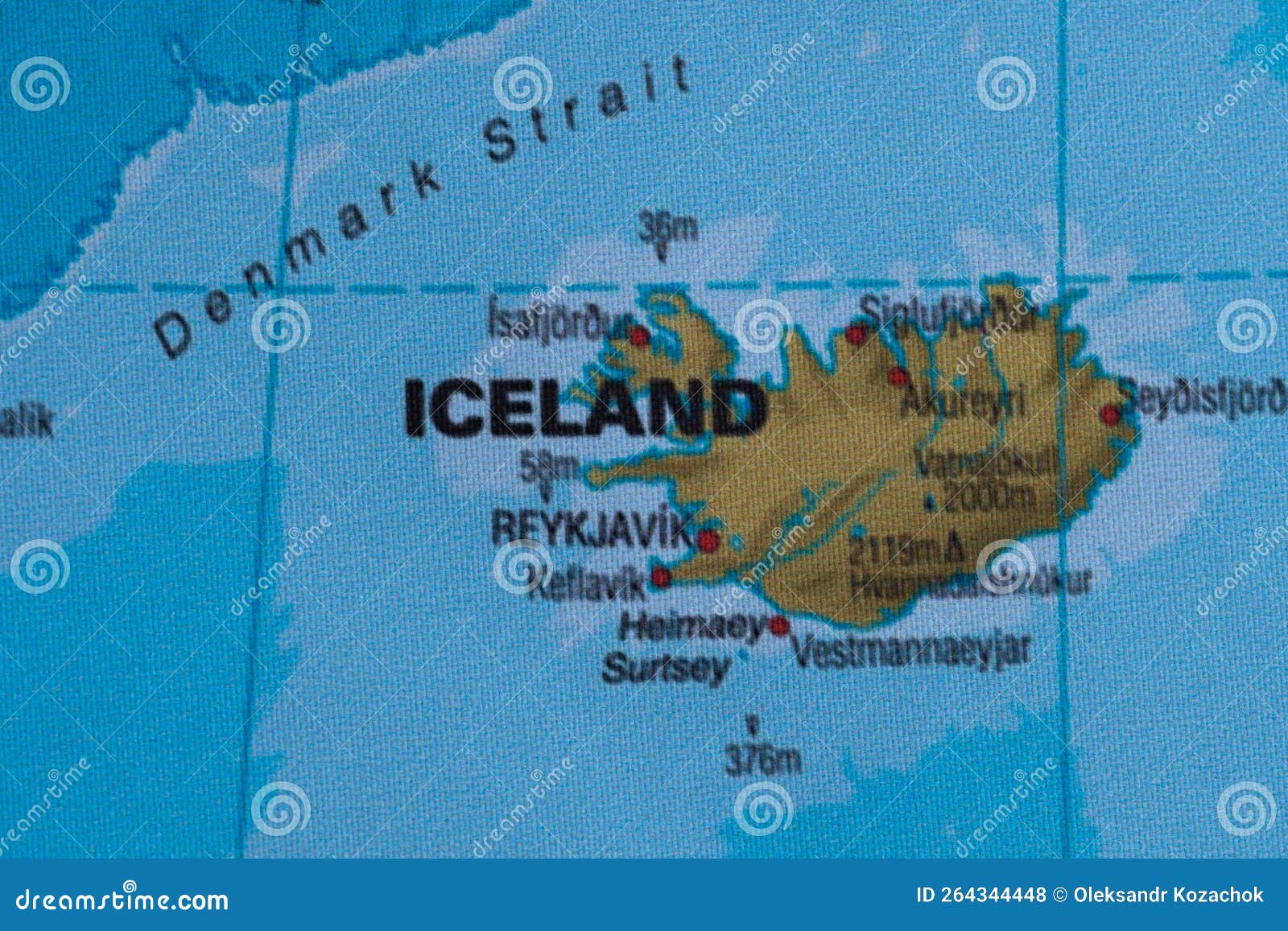 iceland location on globe