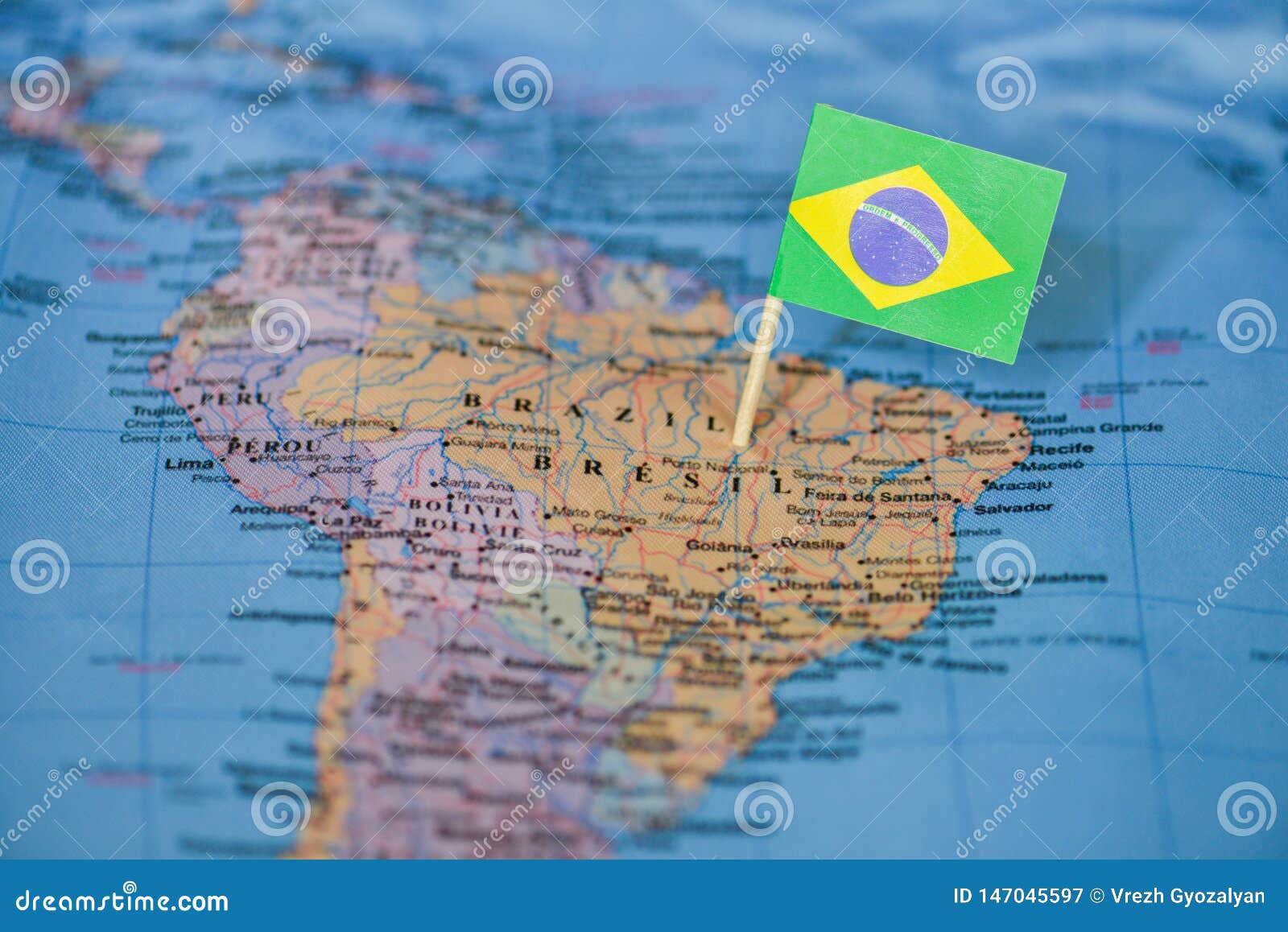 Mapa Con La Bandera Del Brasil Imagen de archivo - Imagen de atlas ...