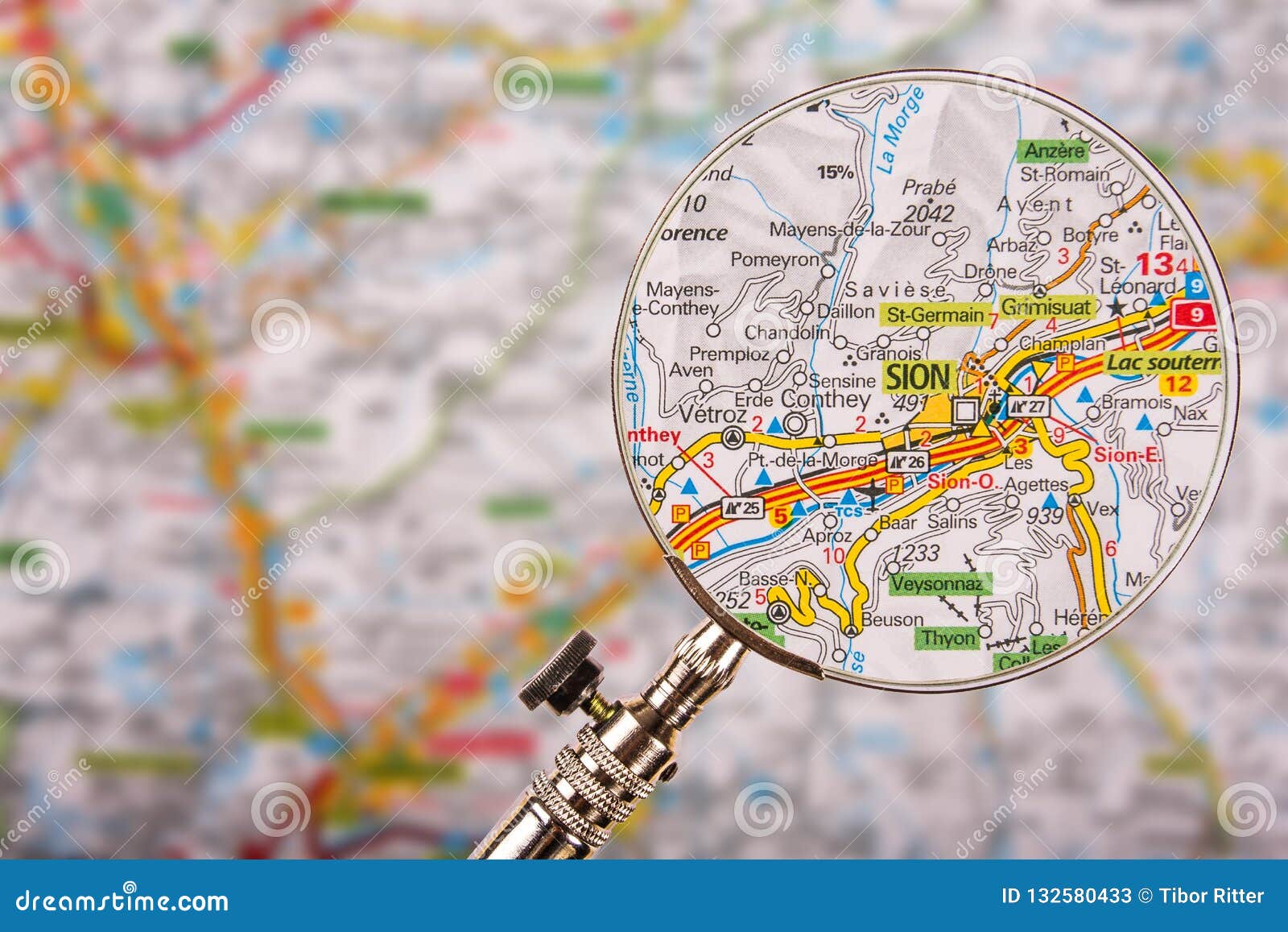 Mapa De Sion Sitten Com a Lupa Na Tabela Imagem de Stock - Imagem de ...