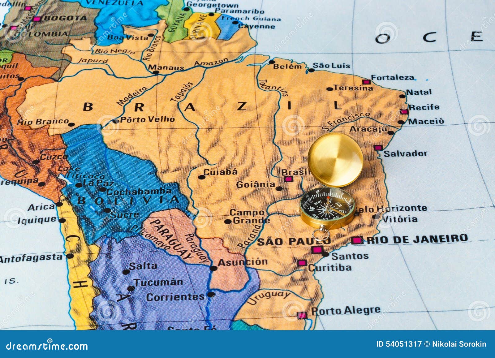 Mapa e compasso de Brasil imagem de stock. Imagem de ecologia - 54051317