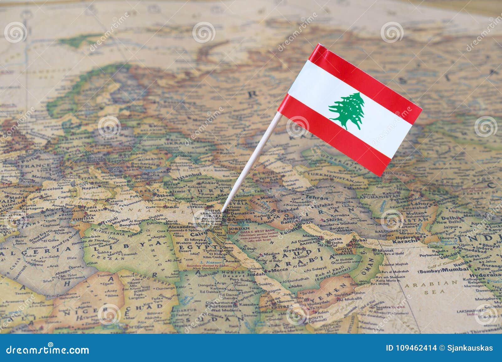 Mappa Del Libano E Perno Della Bandiera Fotografia Stock - Immagine di ...