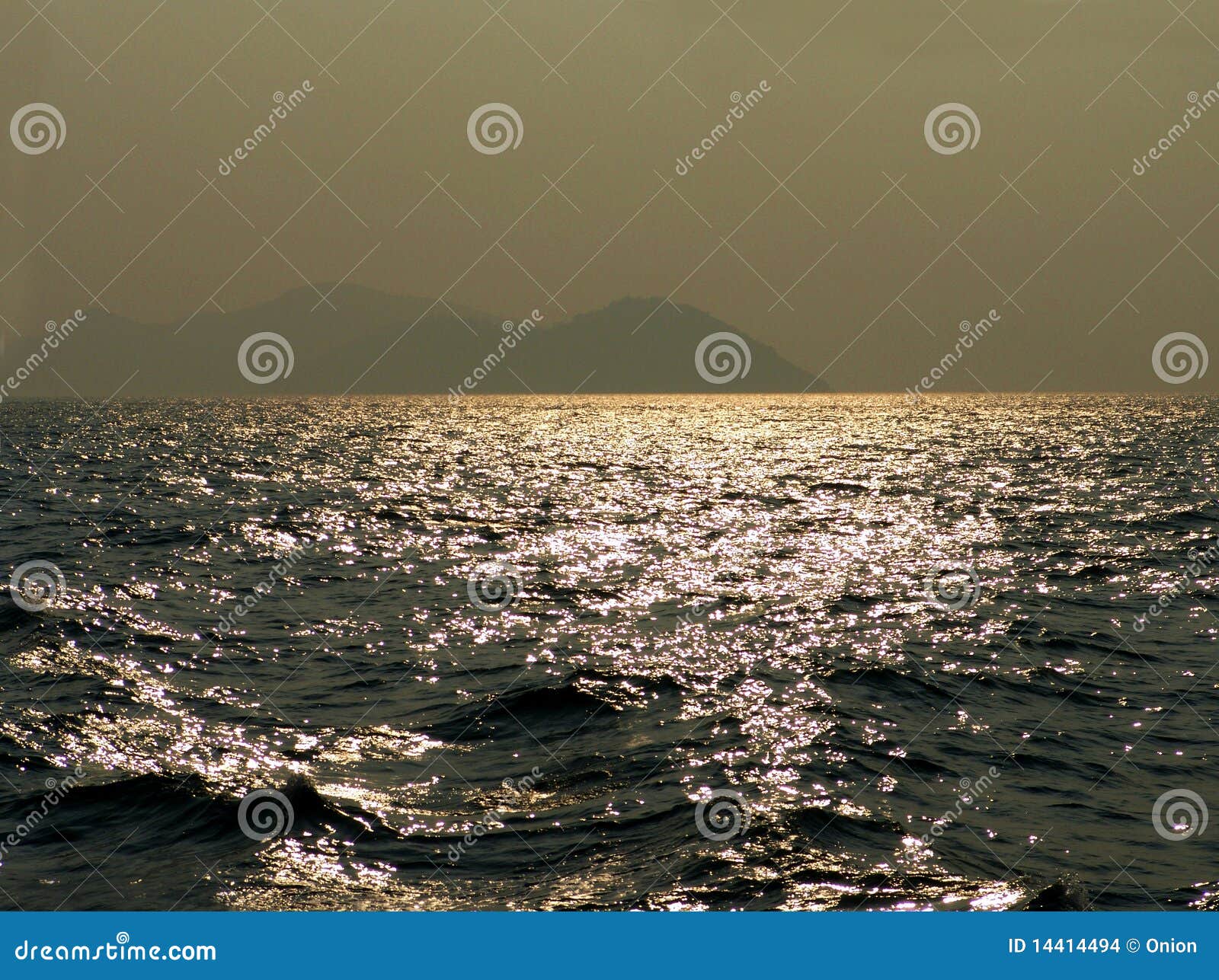 Mar aberto foto de stock. Imagem de terra, paisagem, aberto - 14414494