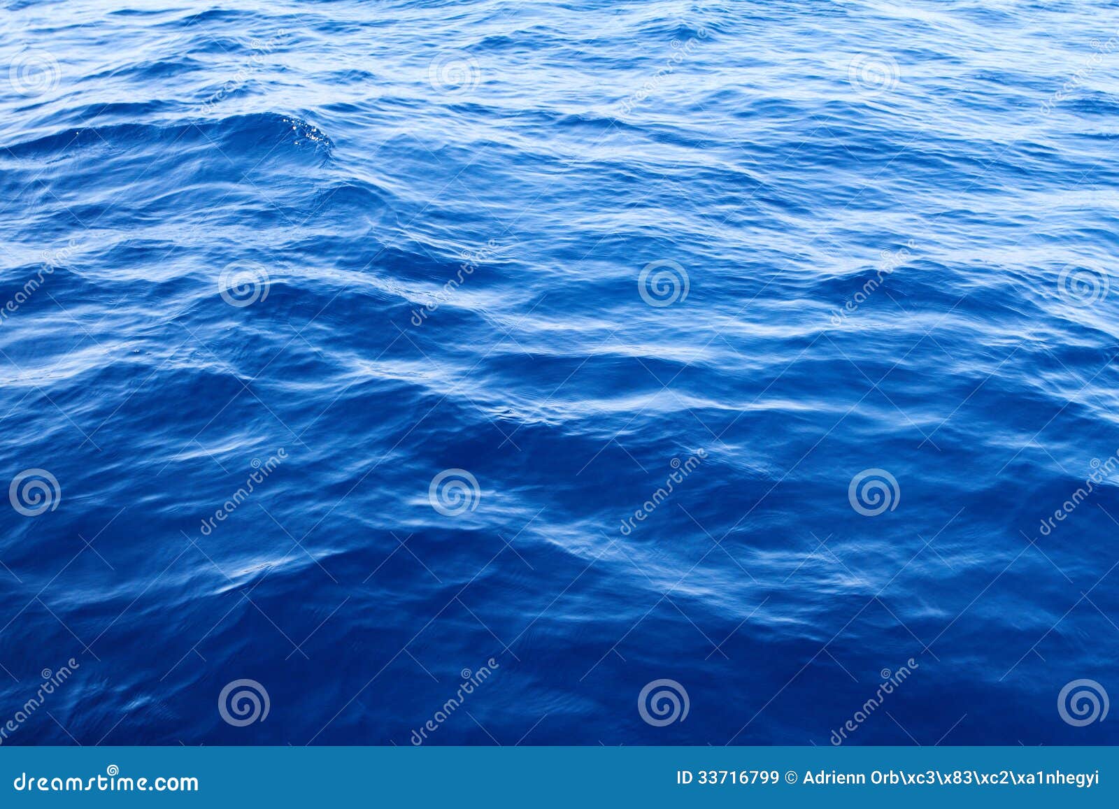 Mar azul imagen de archivo. Imagen de transparente, limpio - 33716799