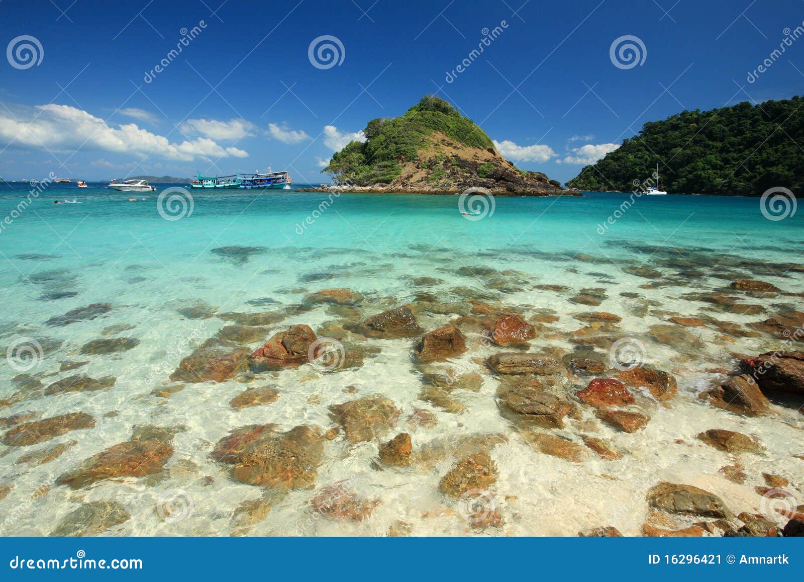 Mar azul, playa hermosa imagen de archivo. Imagen de belleza - 16296421