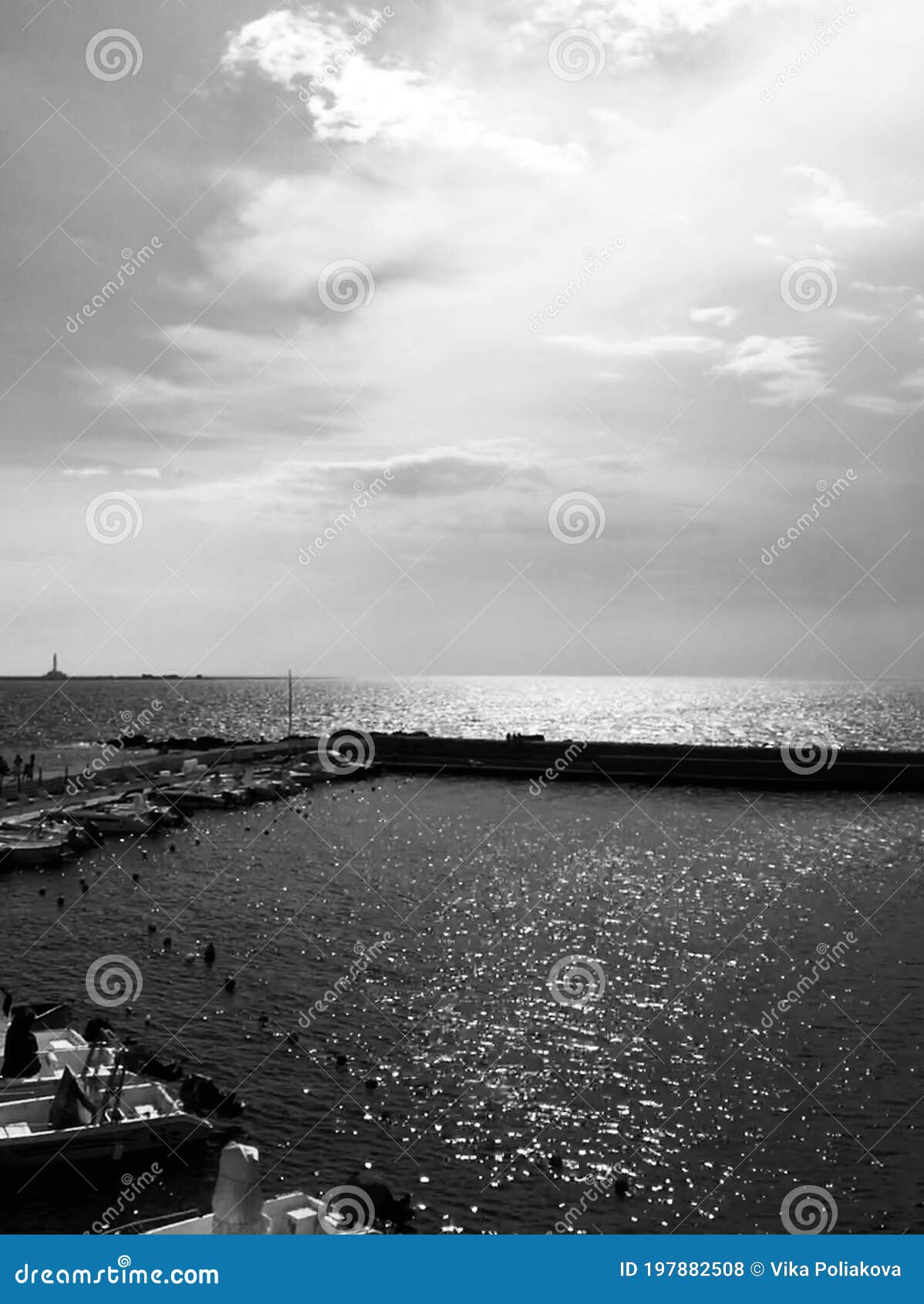 Mar Blanco y Negro foto de archivo. Imagen de paisaje - 197882508