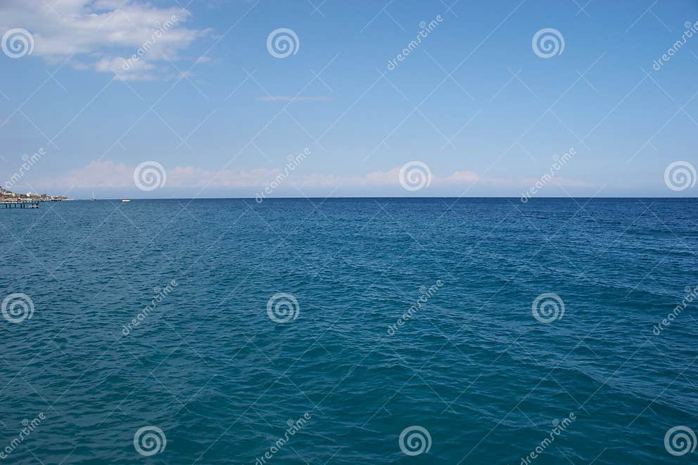 Mar infinito foto de stock. Imagem de nadada, seawater - 13319344