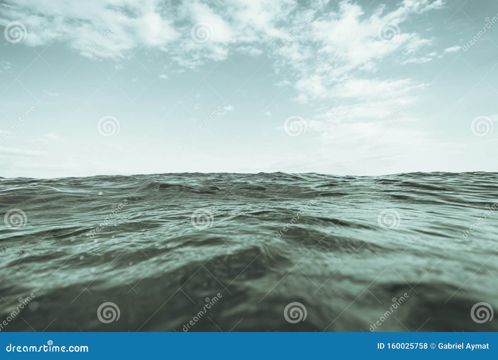 MAR Y NUBES EN COLOR VERDE foto de archivo. Imagen de cielo - 160025758