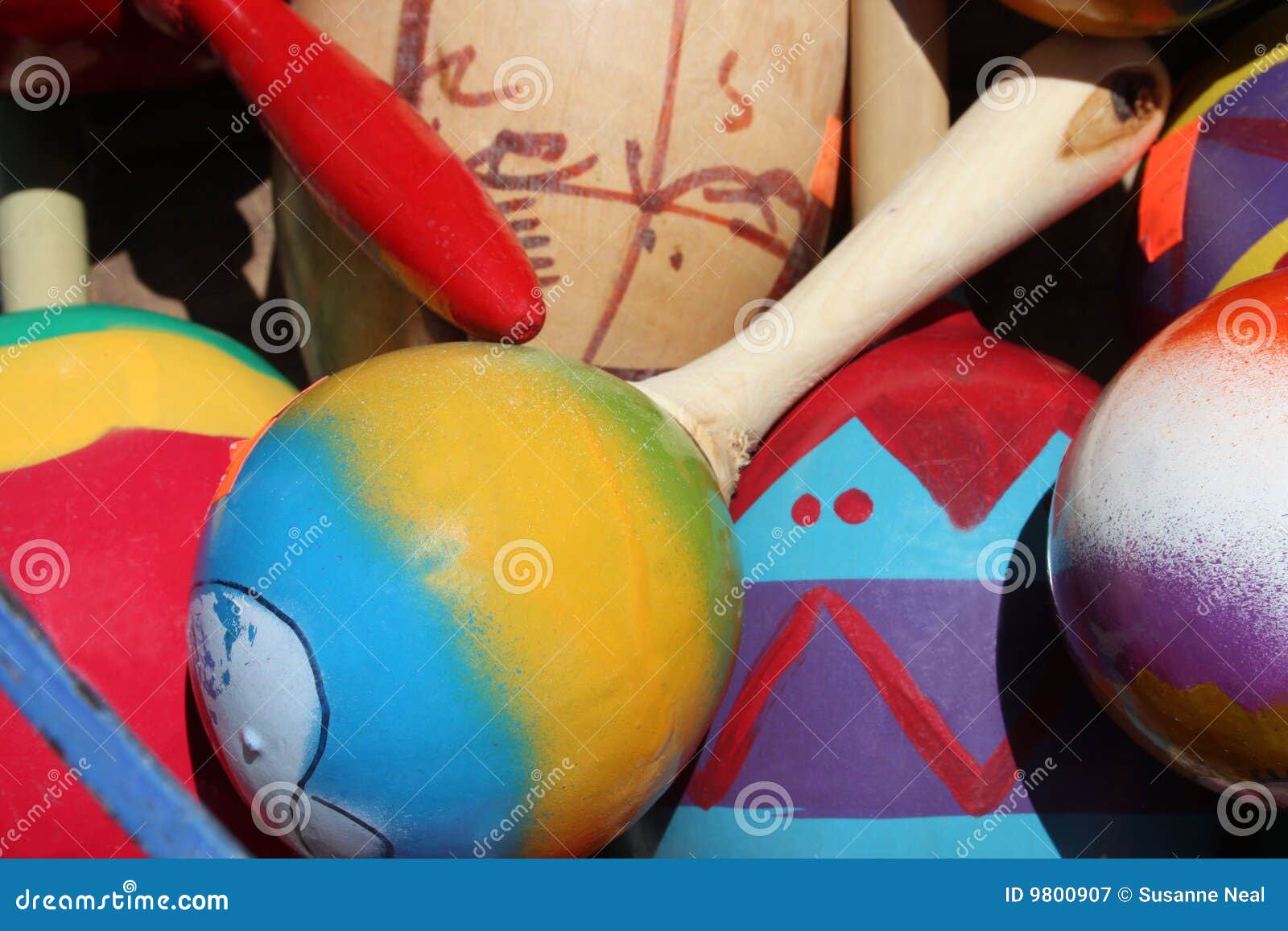 Maracas Mexicanos Coloridos Imagem de Stock - Imagem de ...