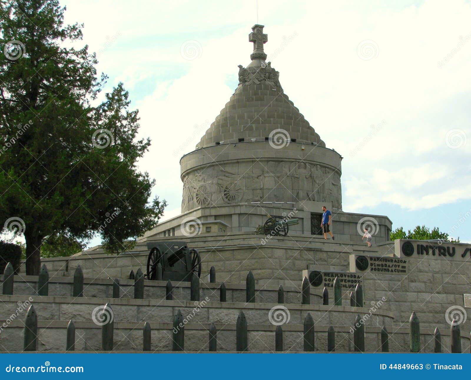 Marasesti Mausoleum editorial stock photo. Image of architecture - 44849663