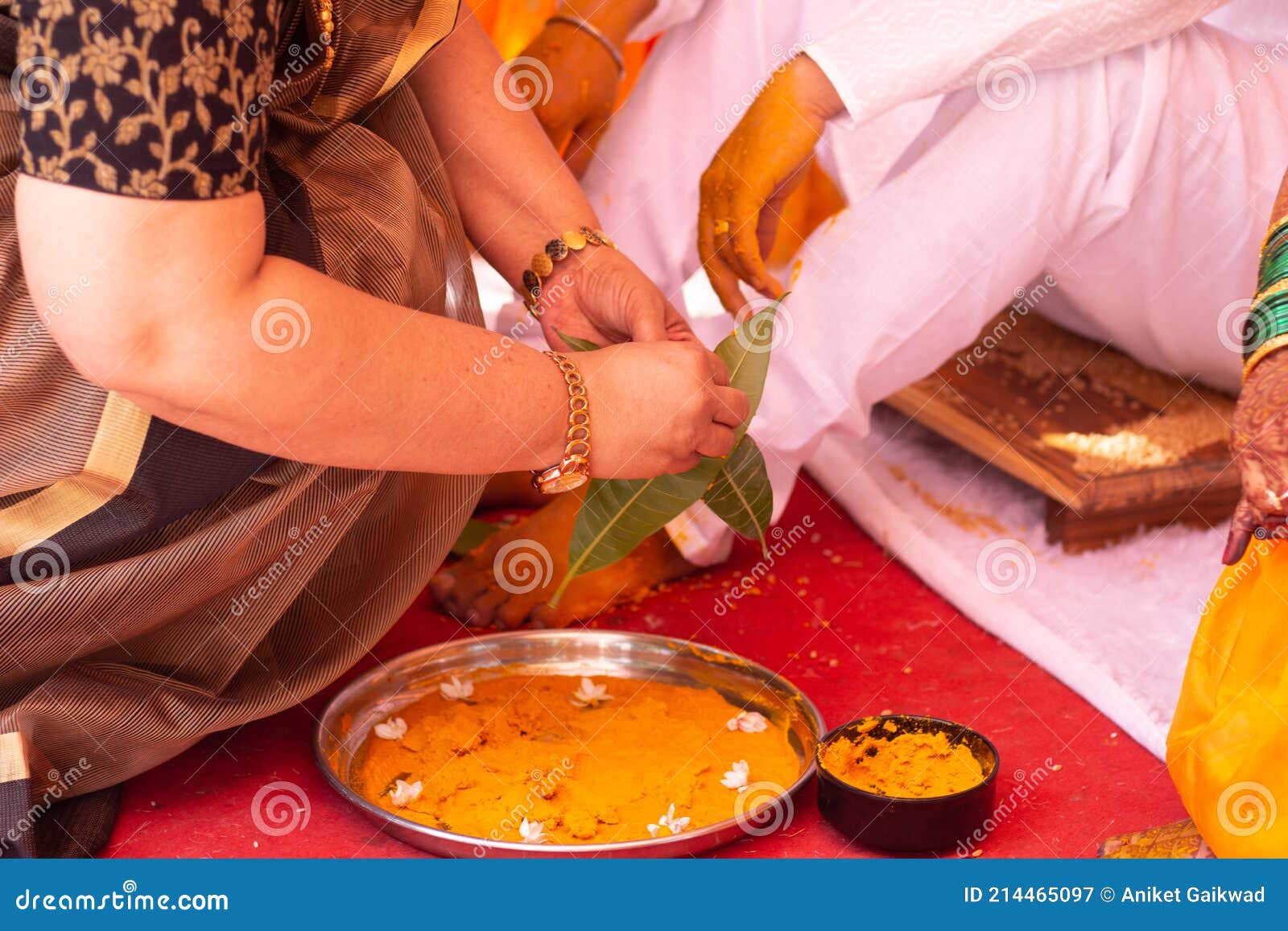 Marathi Wedding Haldi Ceremony Stock Image - Image of ceremony, lunch ...