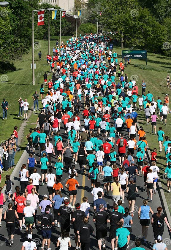 Marathon on Colonel by Drive Editorial Photo - Image of canal, rideau ...