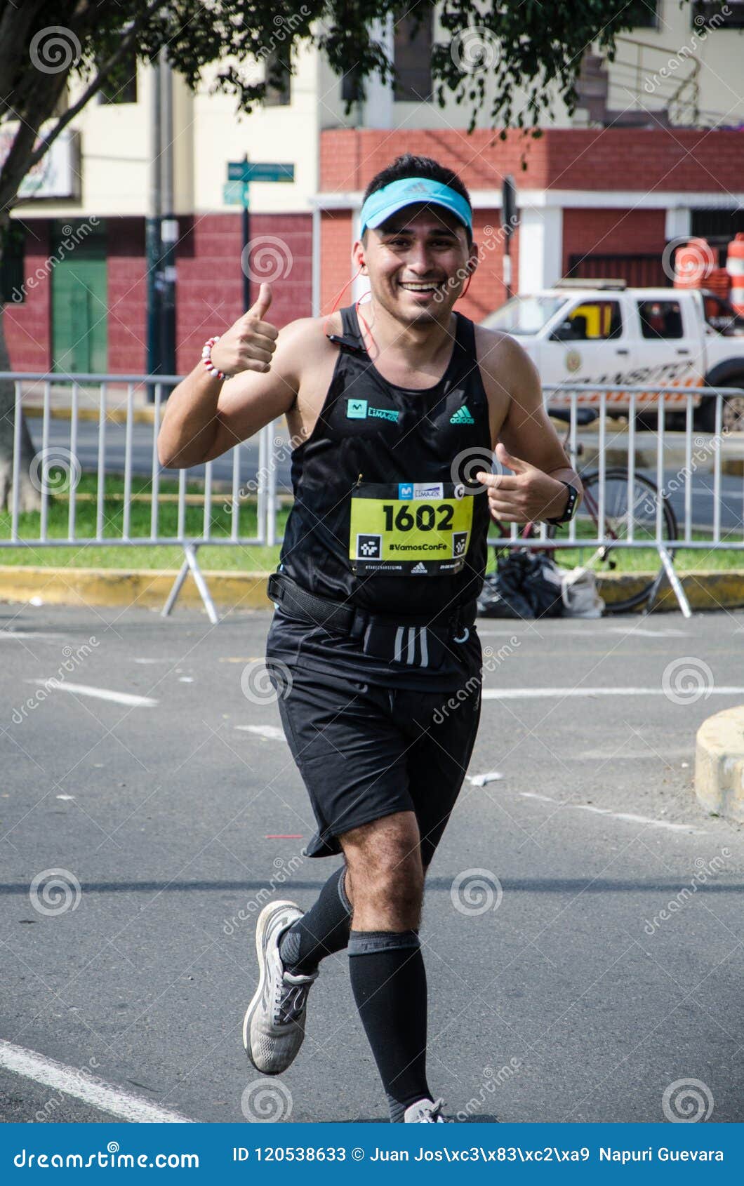 Marathon Lima 42k photo stock éditorial. Image du dame - 120538633