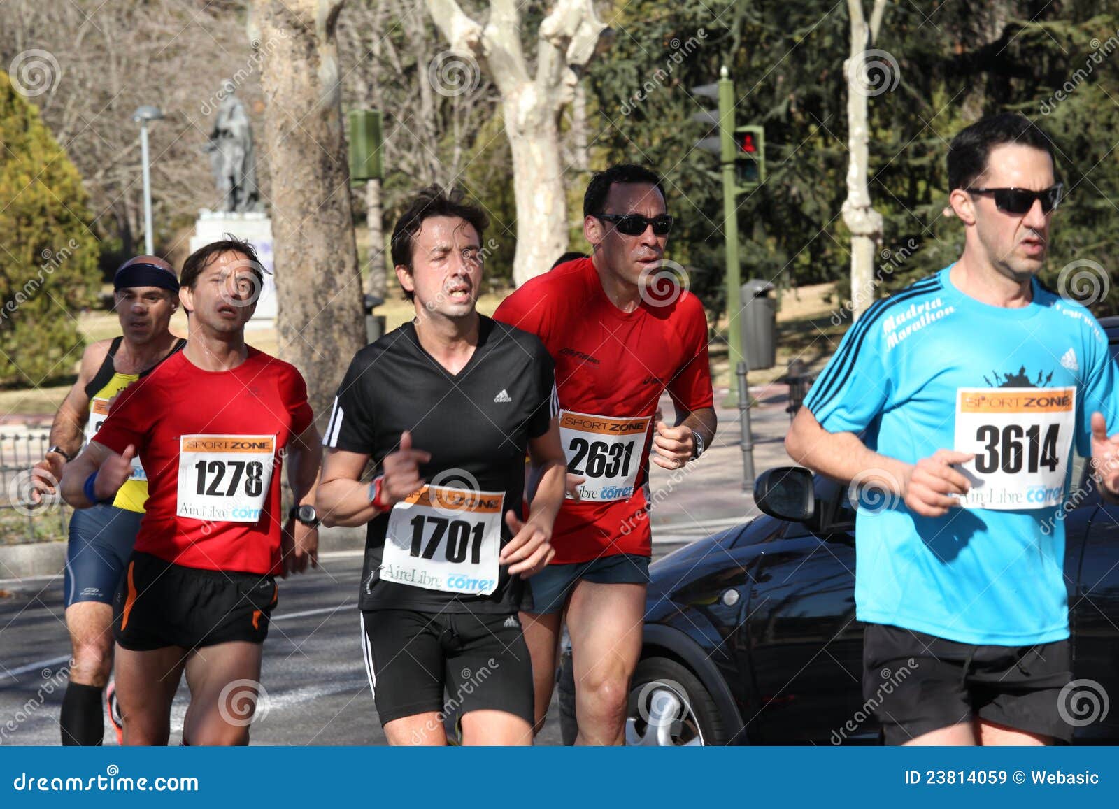 Marathon racers editorial stock image. Image of head - 23814059