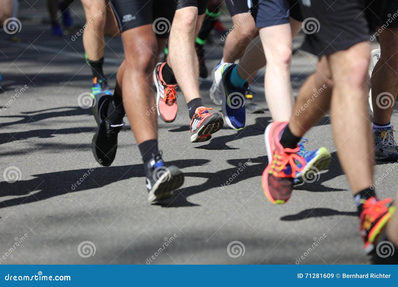 Marathon Racing editorial stock image. Image of adult - 71281609