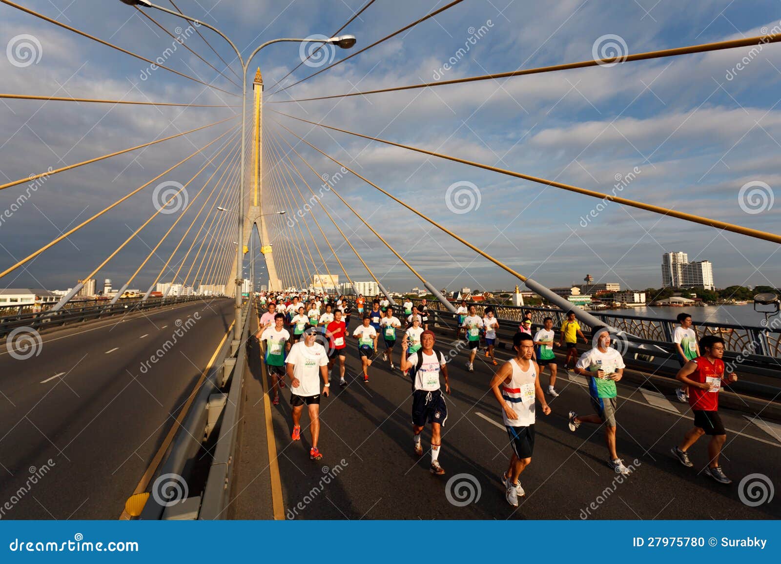Marathon runner on bridge editorial image. Image of motion - 27975780