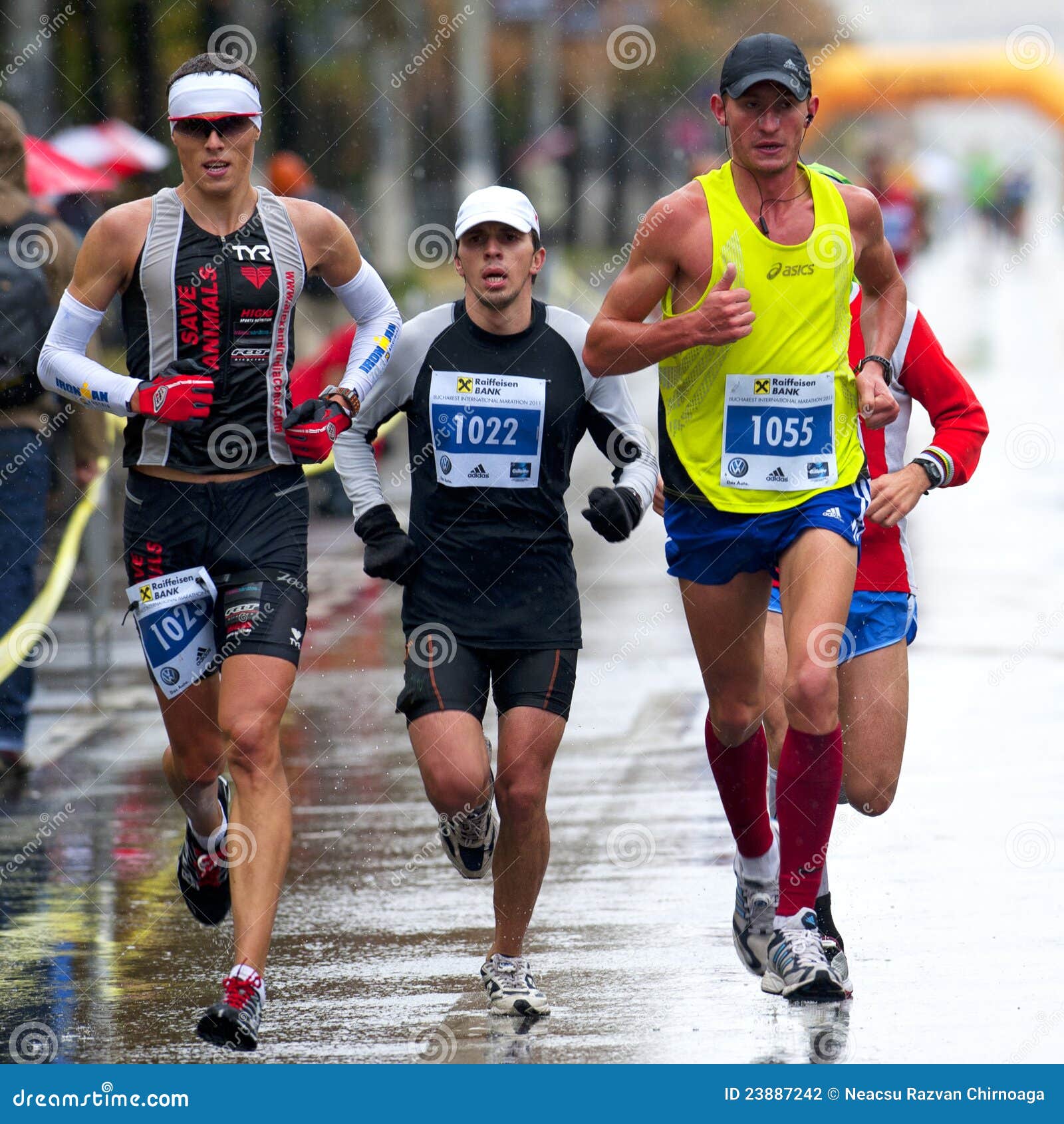 Marathon runner competes editorial photography. Image of holland - 23887242