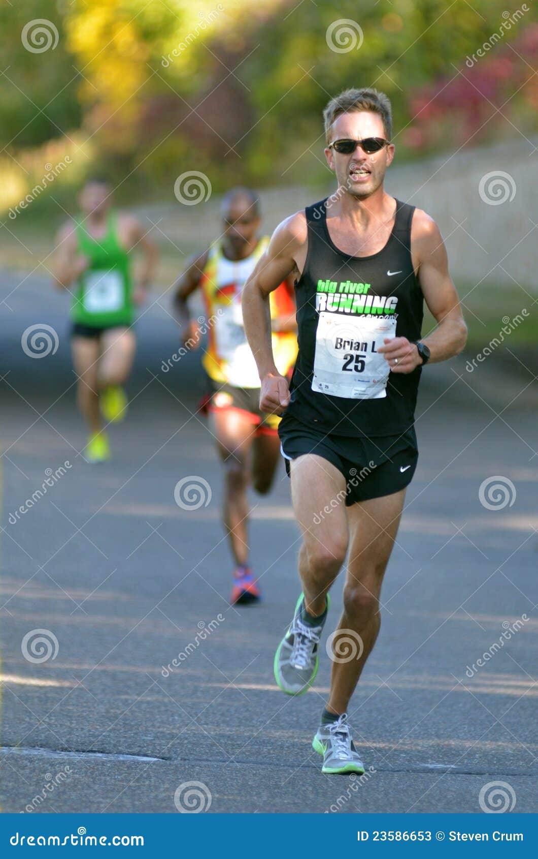 Marathon Runner on Hill editorial stock photo. Image of race - 23586653