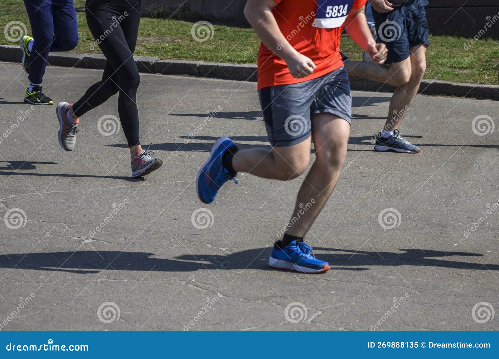 Marathon Runner Legs Running Stock Image - Image of line, motion: 269888135