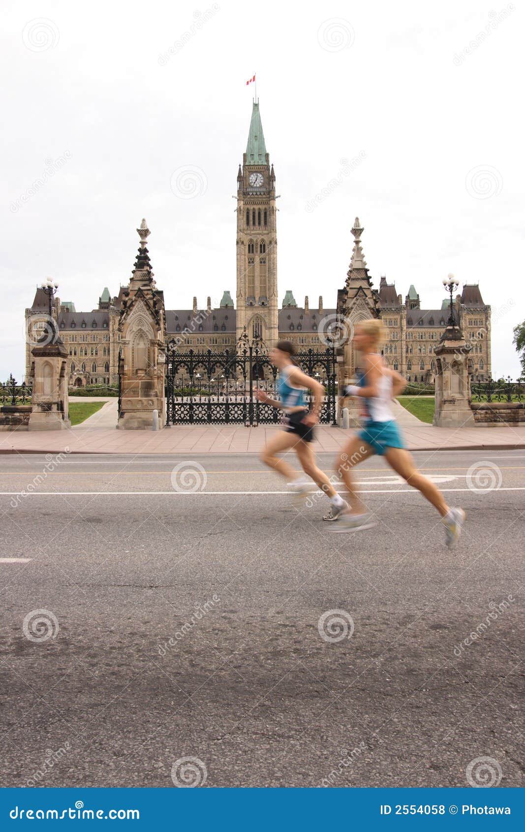 Marathon - Women Passing editorial stock photo. Image of racing - 2554058