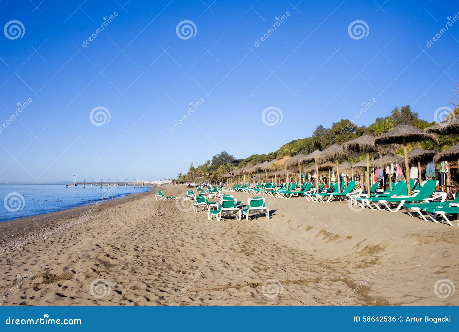 Marbella-Strand Auf Costa Del Sol in Spanien Stockfoto - Bild von ...