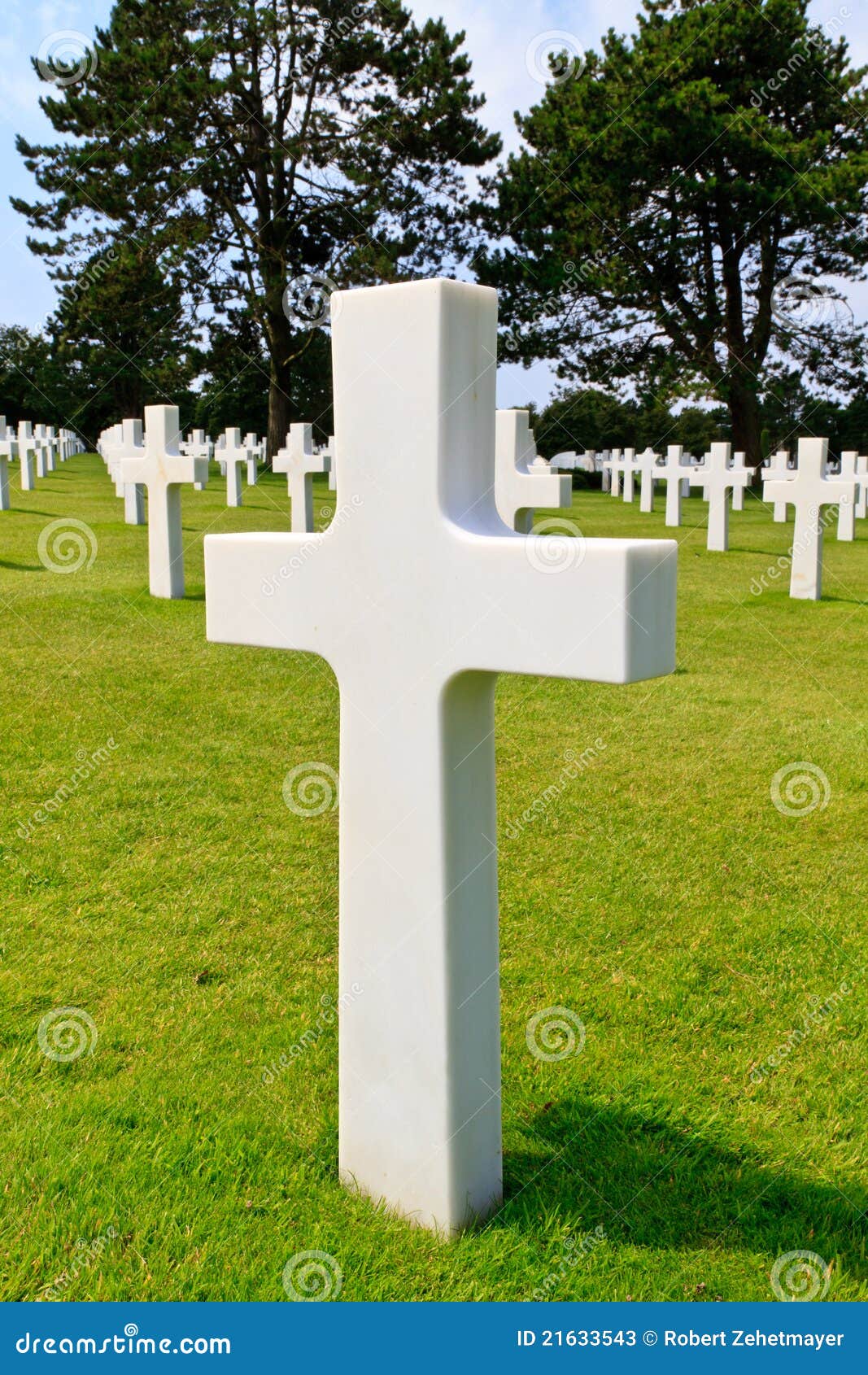 Marble Cross of Fallen Soldier Stock Image - Image of brave, dead: 21633543