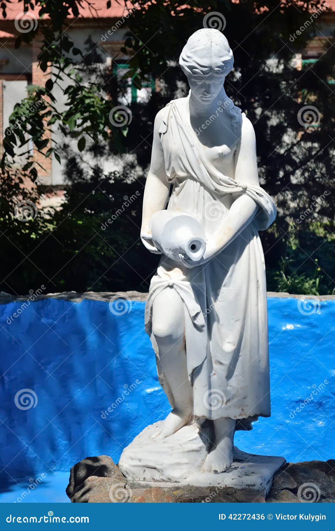 A Marble Girl with a Pitcher Stock Photo - Image of white, alone: 42272436