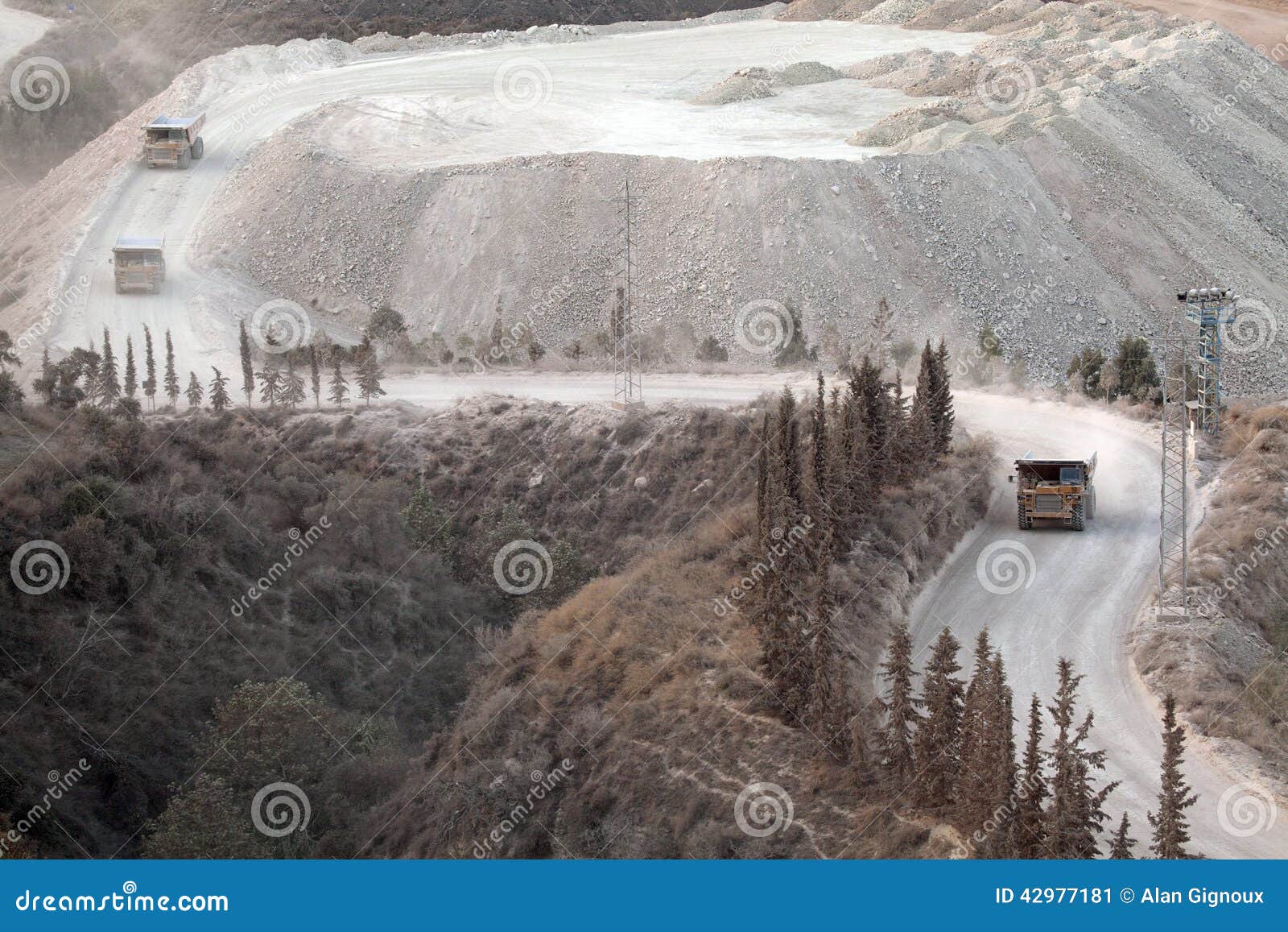 Marble mining, Lebanon editorial photo. Image of reclamation4 - 42977181