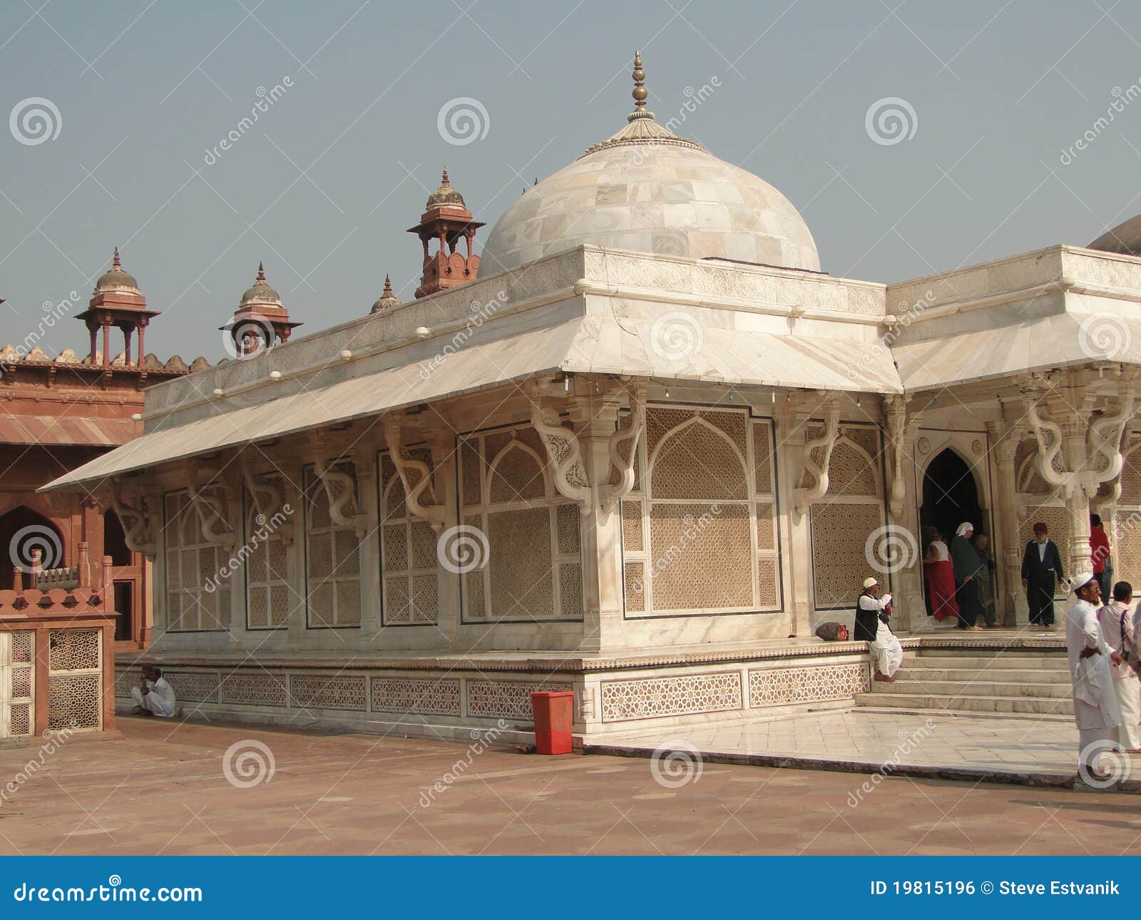Marble Shrine of an Islamic Saint Editorial Photo - Image of white ...