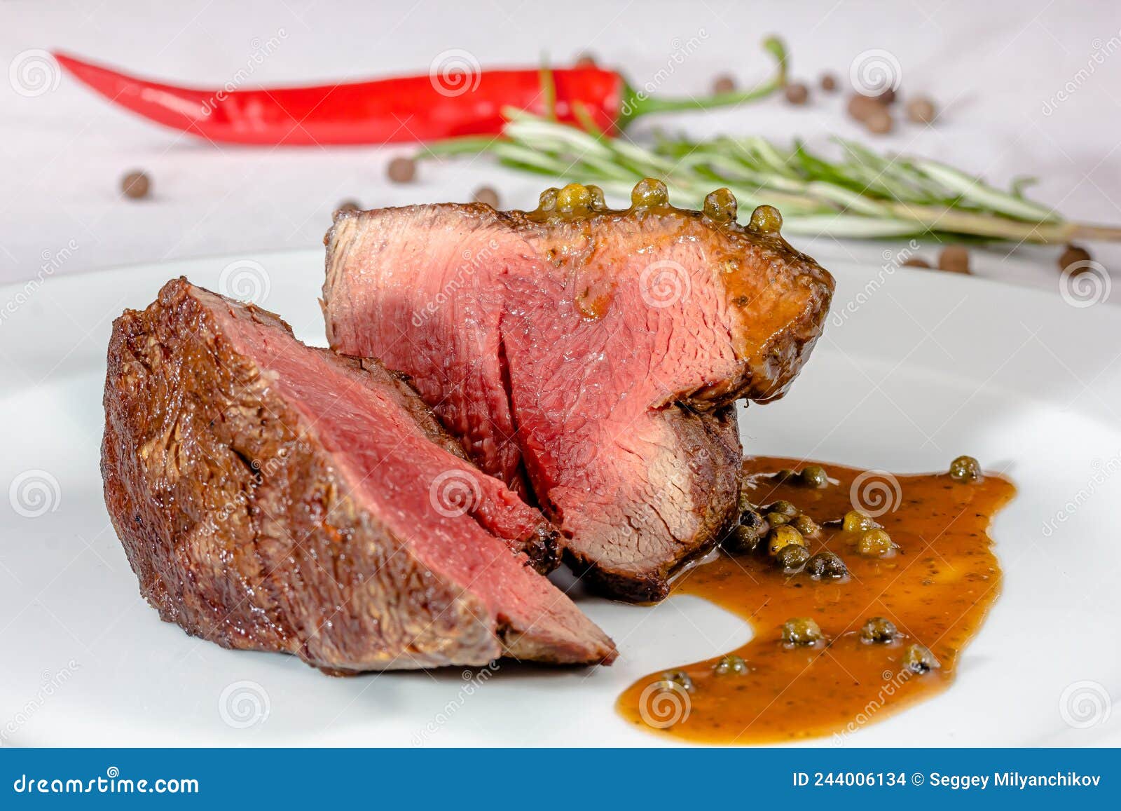 Marbled Beef Minion Steak Fried Properly so that the Middle is Pink ...
