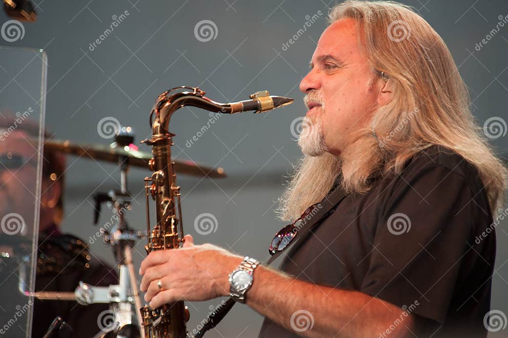 Marc Russo fotografía editorial. Imagen de trueno, individuo - 31631867