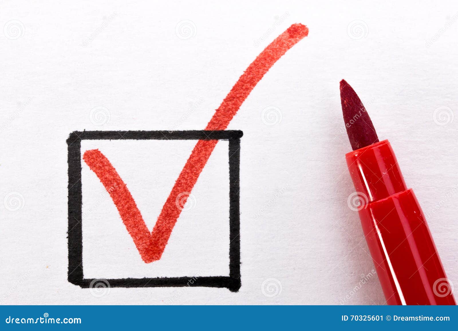 Marca de cotejo roja imagen de archivo. Imagen de negro - 70325601