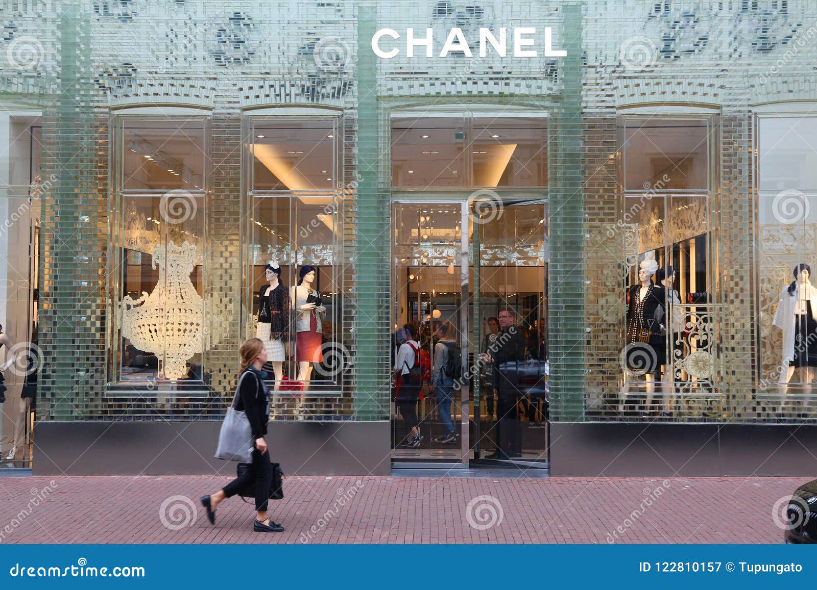 Marca de la moda de Chanel fotografía editorial. Imagen de almacén ...