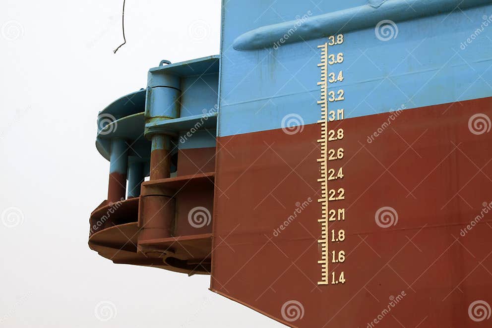 Marca De Plimsoll En La Nave Imagen de archivo - Imagen de marca ...