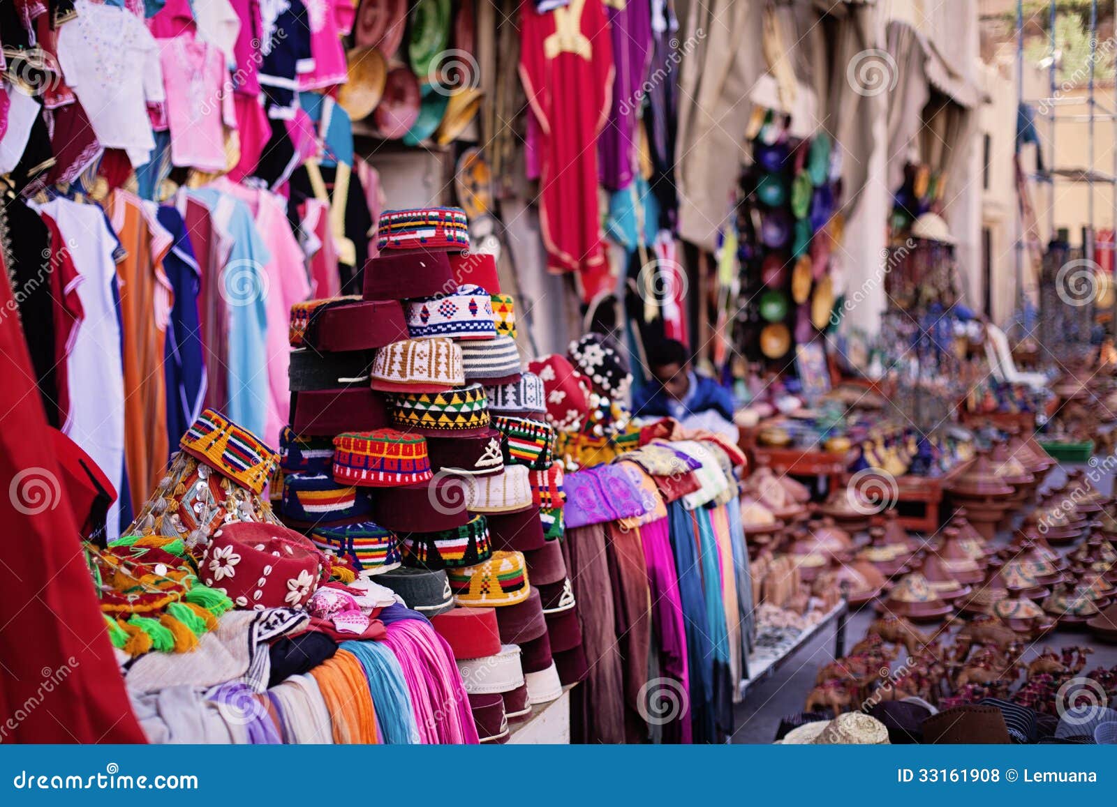 Marché marocain photo stock. Image du système, rouge - 33161908