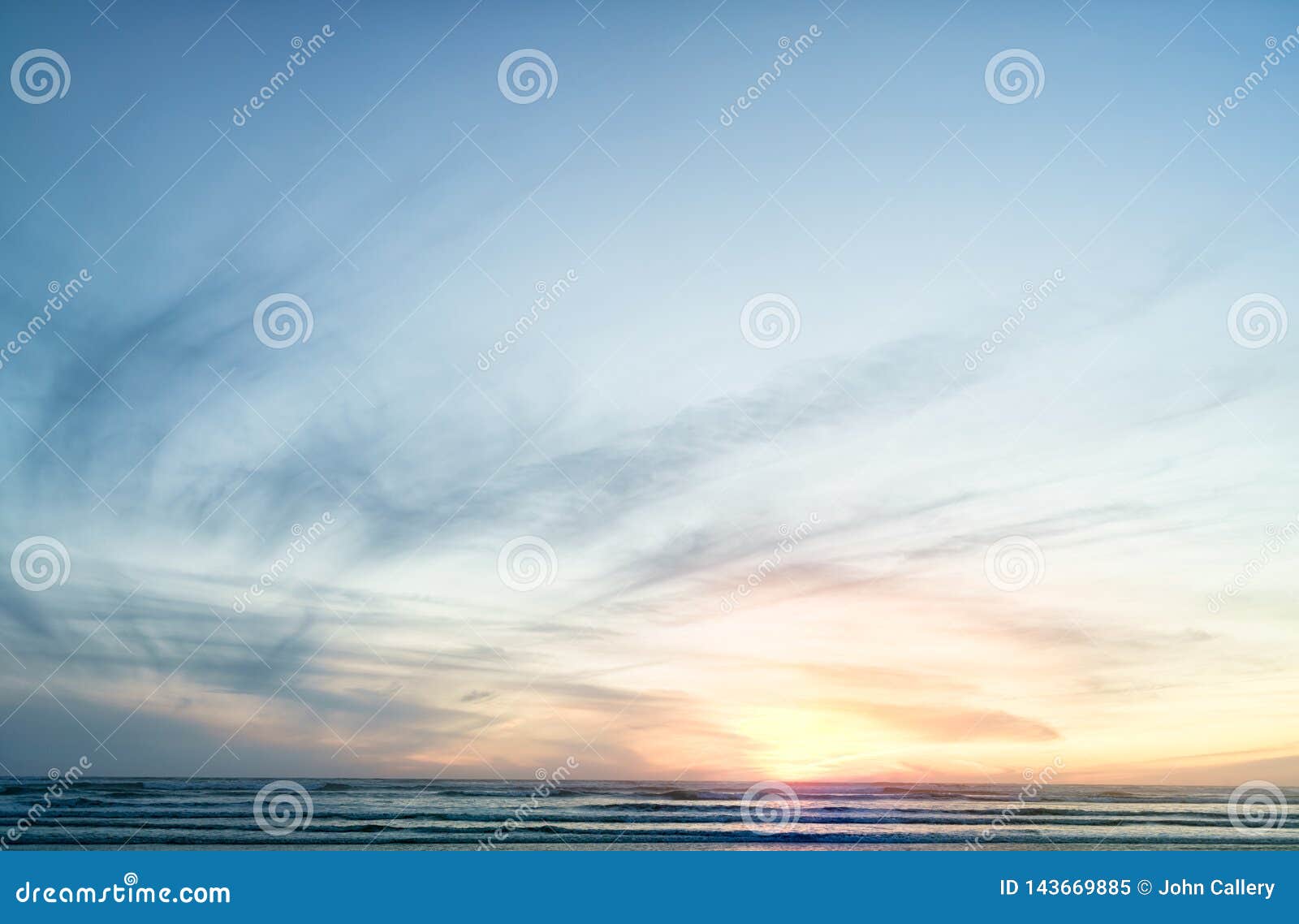 March Sunset Over the Pacific Ocean Stock Image - Image of summer, dawn ...