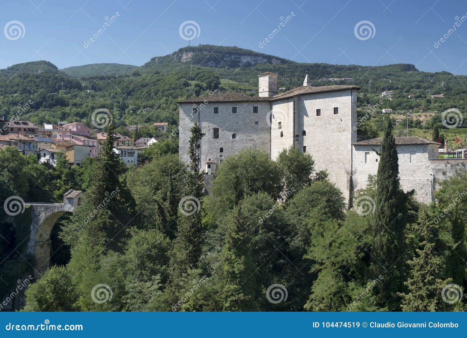 Marche Di Ascoli Piceno, Italia, Fortezza Di Malatesta Immagine Stock ... Marche Di Ascoli Piceno, Italia, Fortezza Di Malatesta Immagine Stock ...