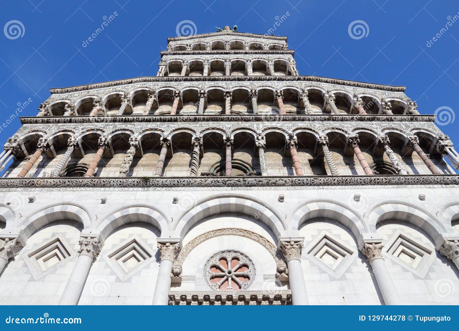 Marco italiano foto de stock. Imagem de europa, colheita - 129744278