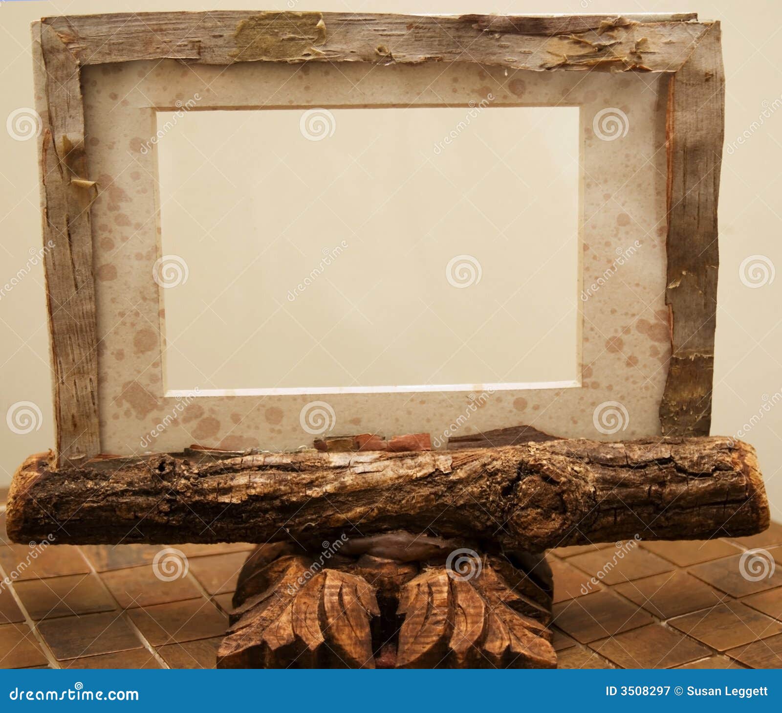 Marco rústico imagen de archivo. Imagen de madera, cuadro - 3508297