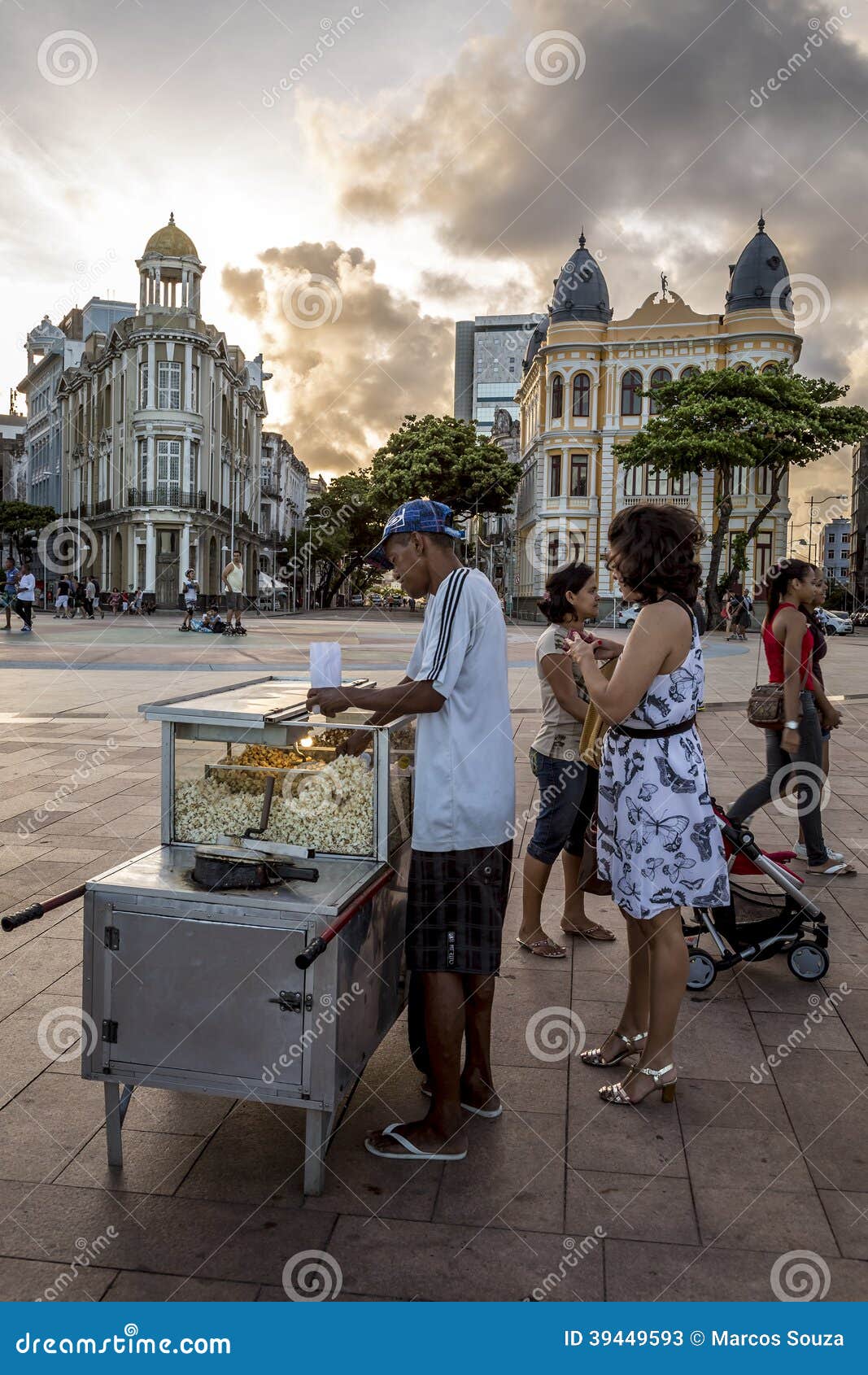 Marco Zero editorial stock photo. Image of frevo, sightseeing - 39449593