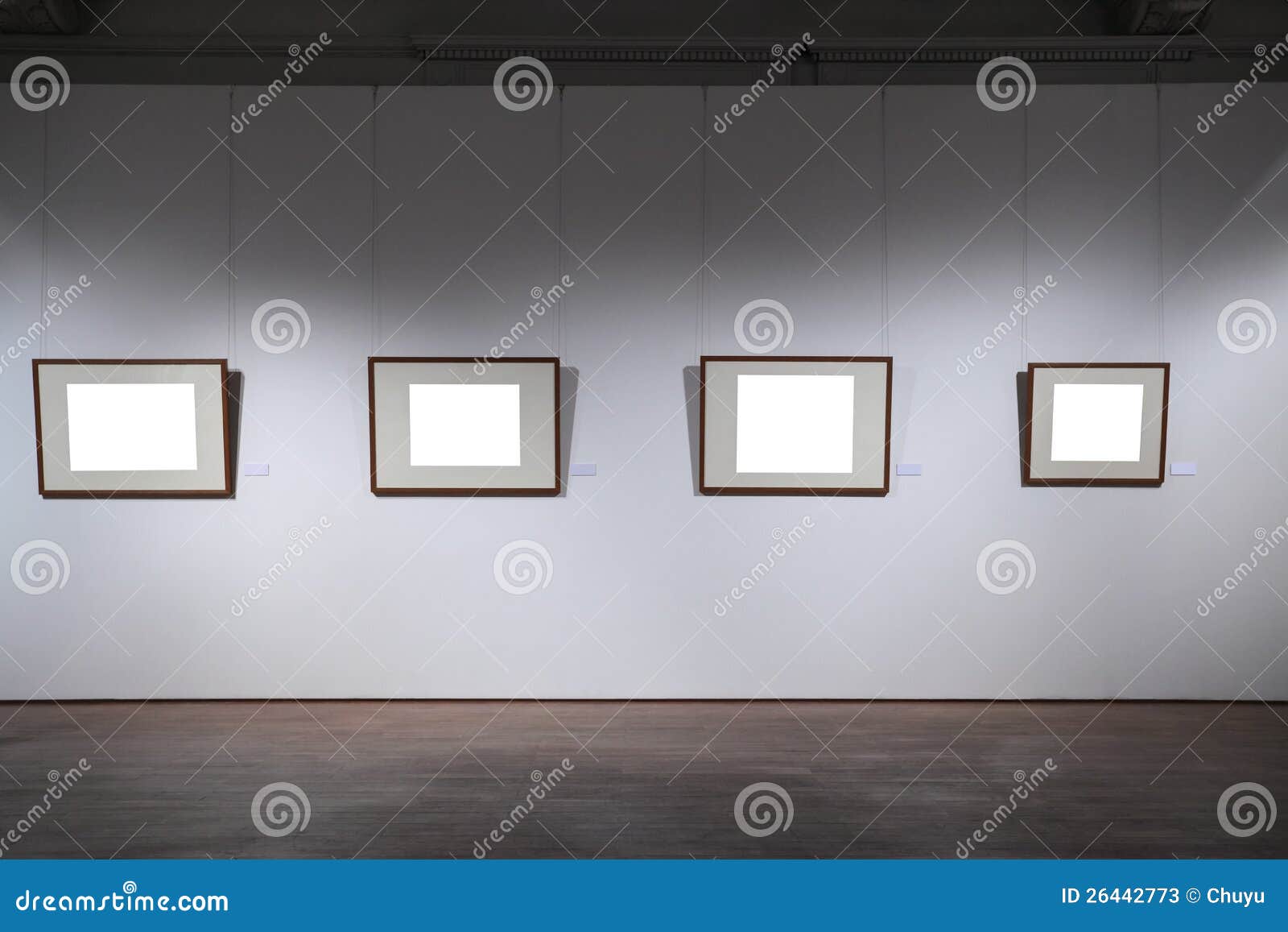 Marcos en la pared imagen de archivo. Imagen de medio - 26442773