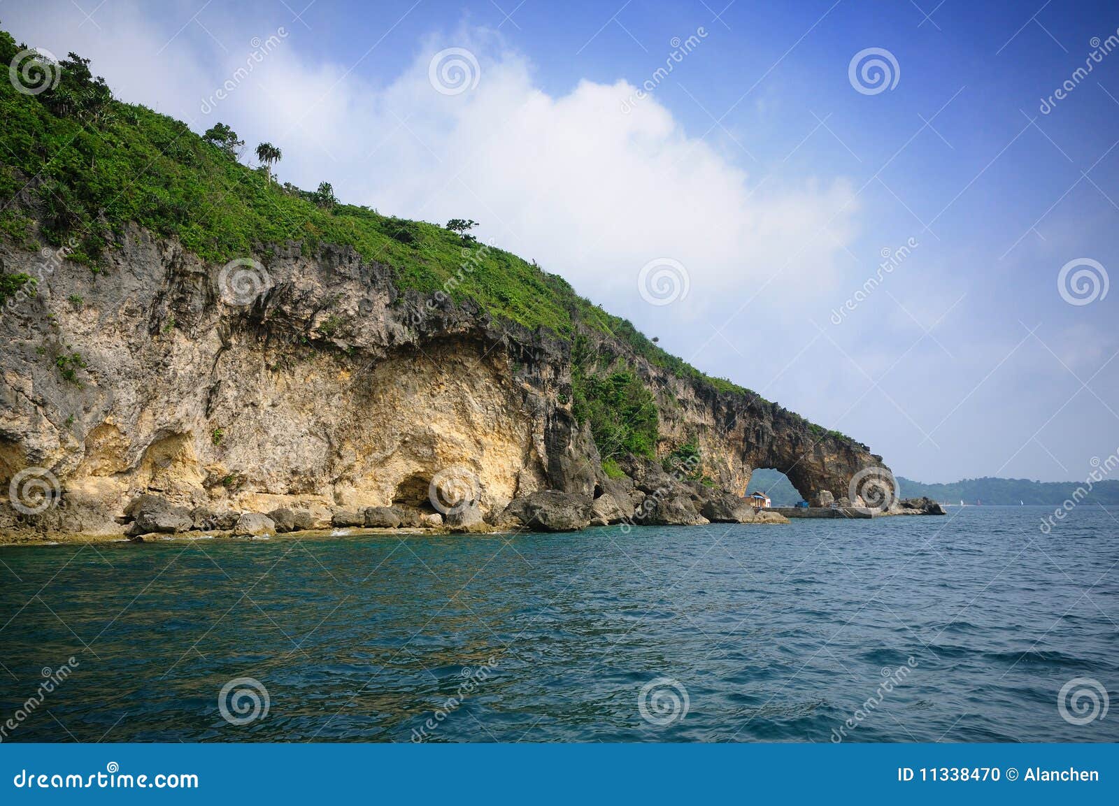 Mare ed isola fotografia stock. Immagine di isola, vacanza - 11338470