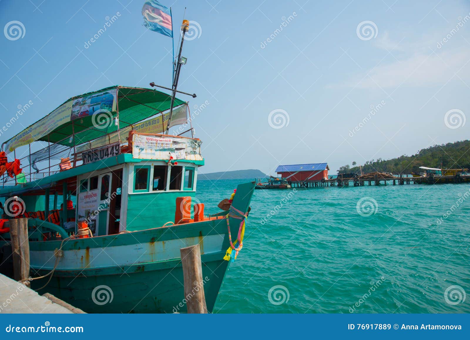 Mare ed isole in Cambogia immagine stock editoriale. Immagine di paglia ...