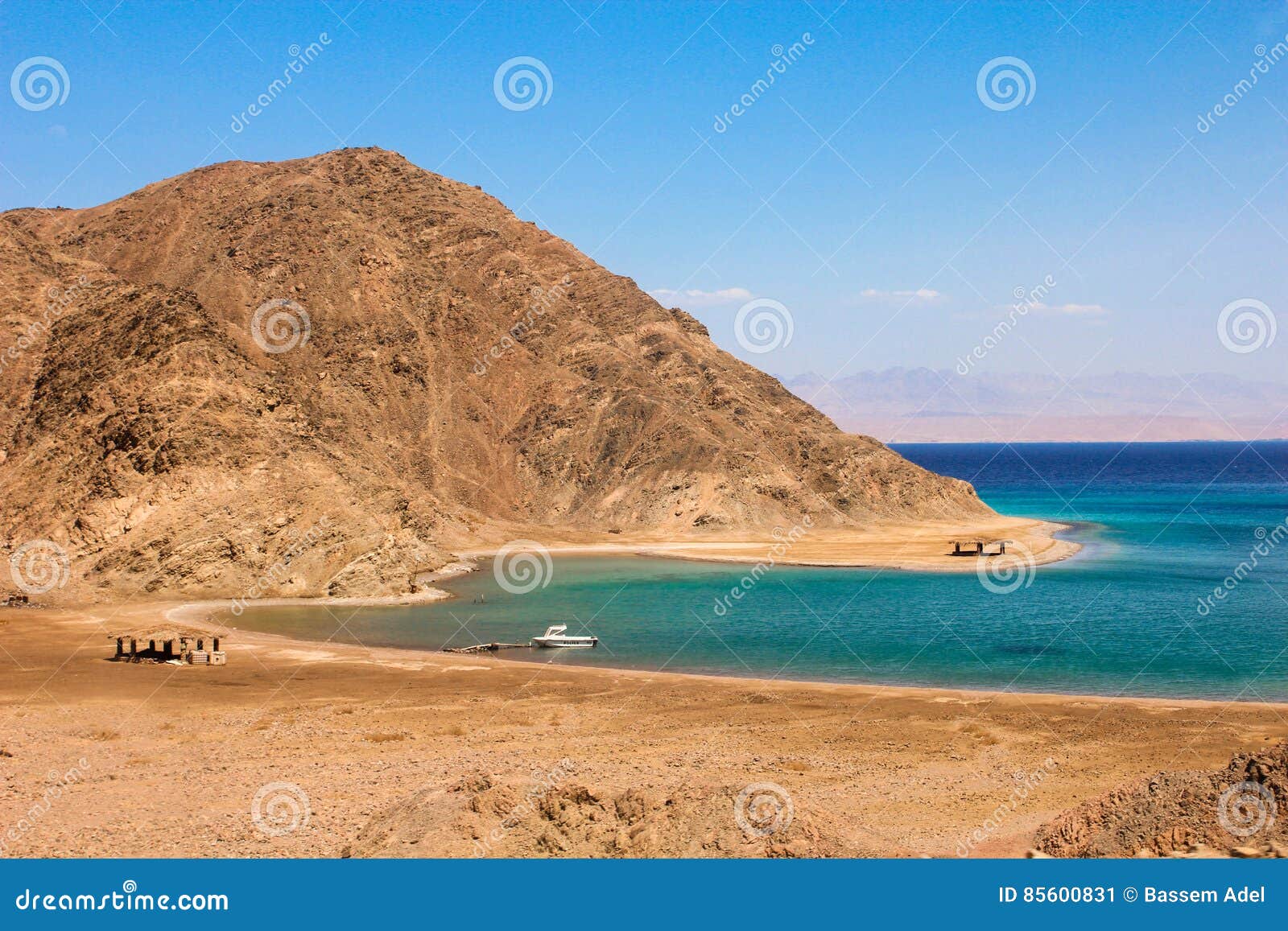 Mare & Mountain View Della Baia Del Fiordo a Taba, Egitto Immagine ...
