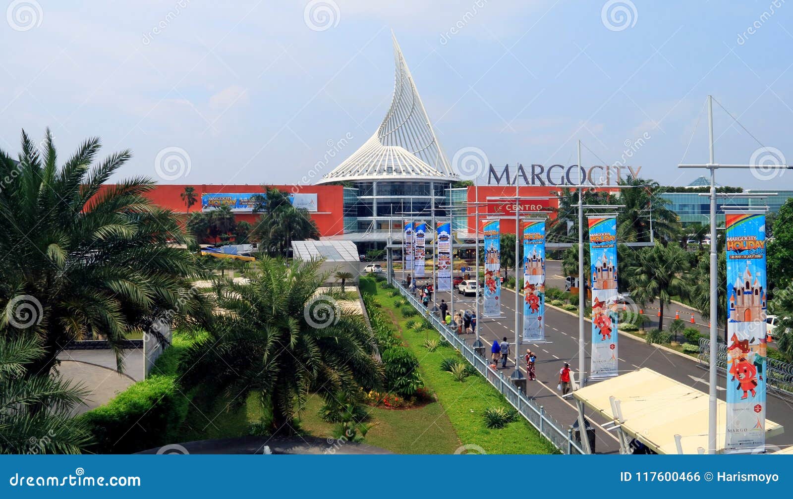 Margo City Mall foto editorial. Imagen de indonesia - 117600466