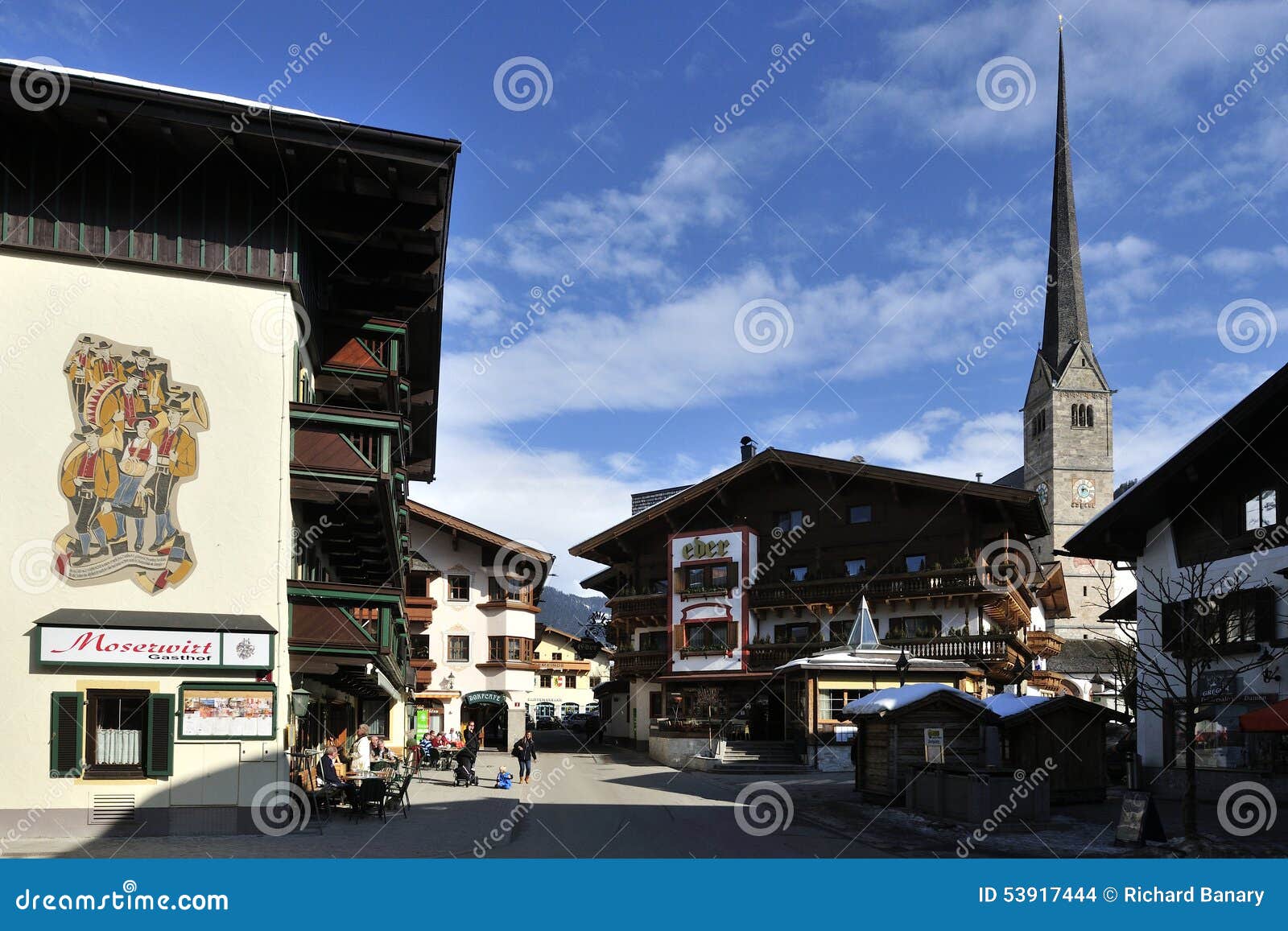 Maria Alm imagen de archivo editorial. Imagen de reloj - 53917444