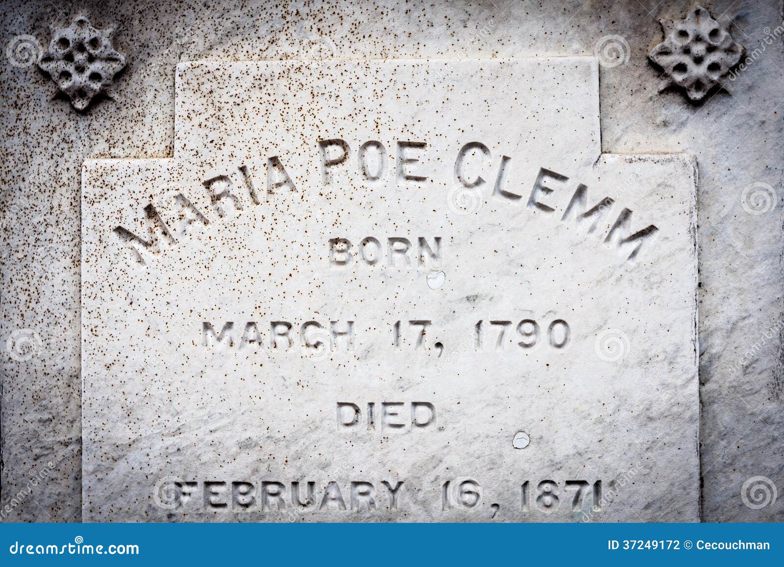 Maria Poe Clemm Gravestone foto de archivo. Imagen de blanco - 37249172