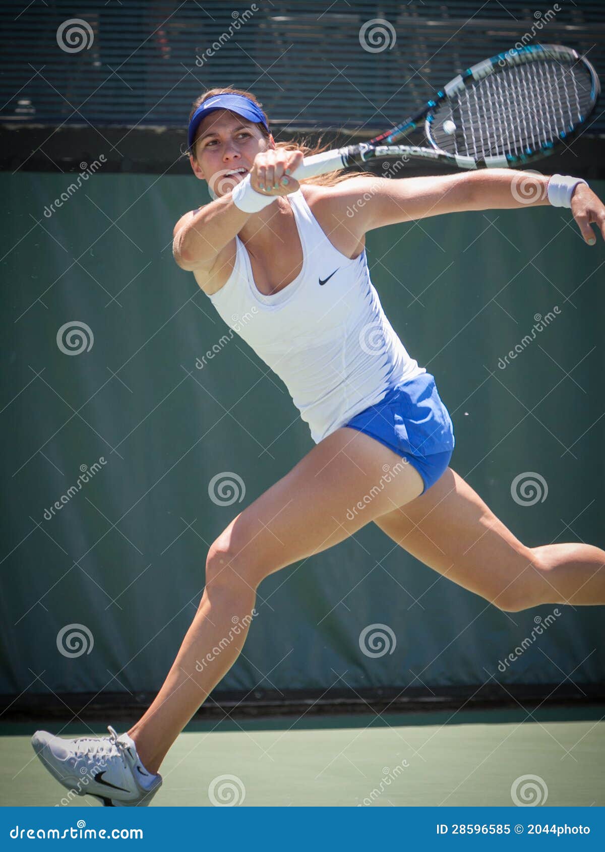 Maria Sanchez editorial image. Image of california, tour - 28596585